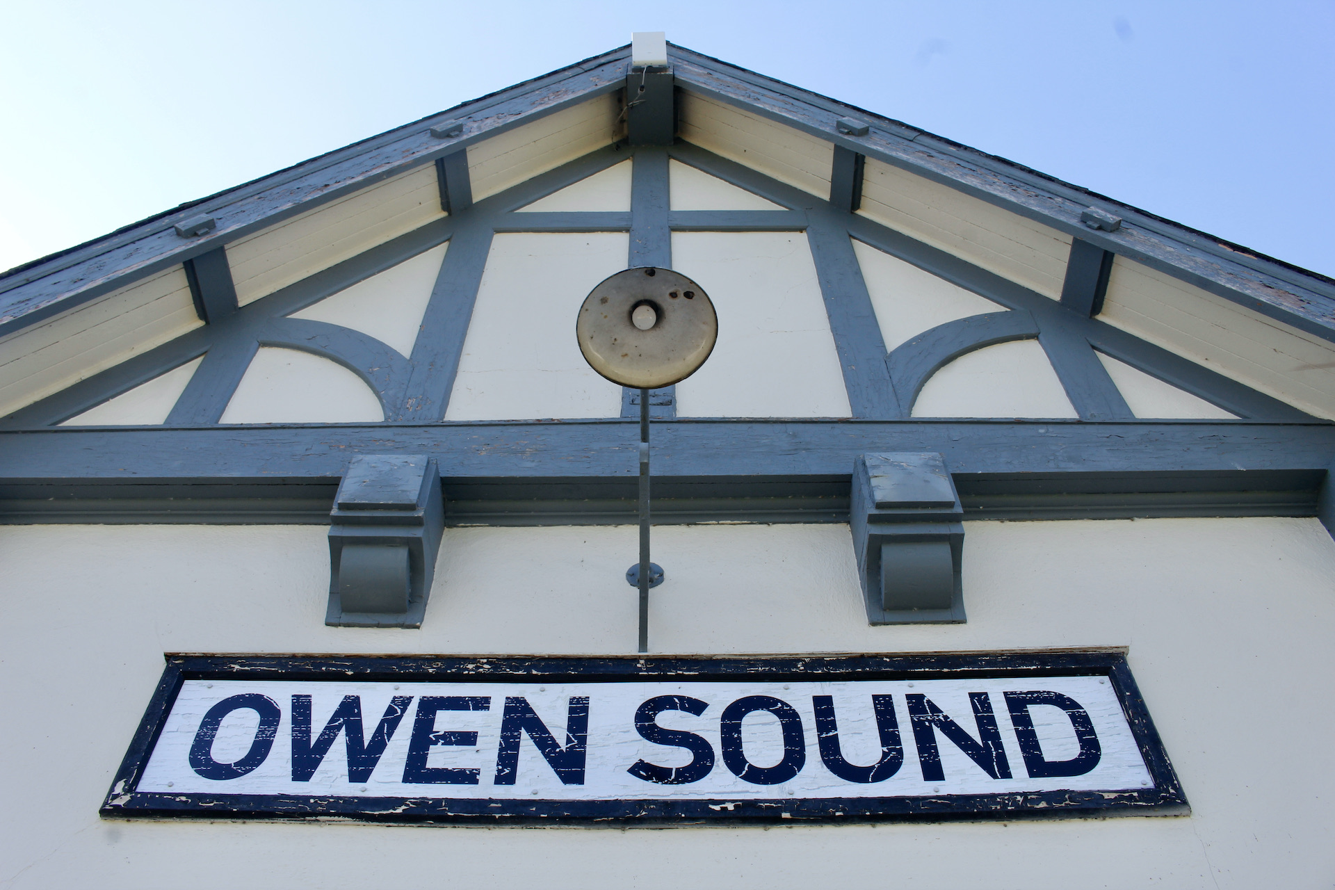 Quittin' time: the old factory whistle is one loud reminder of Owen ...